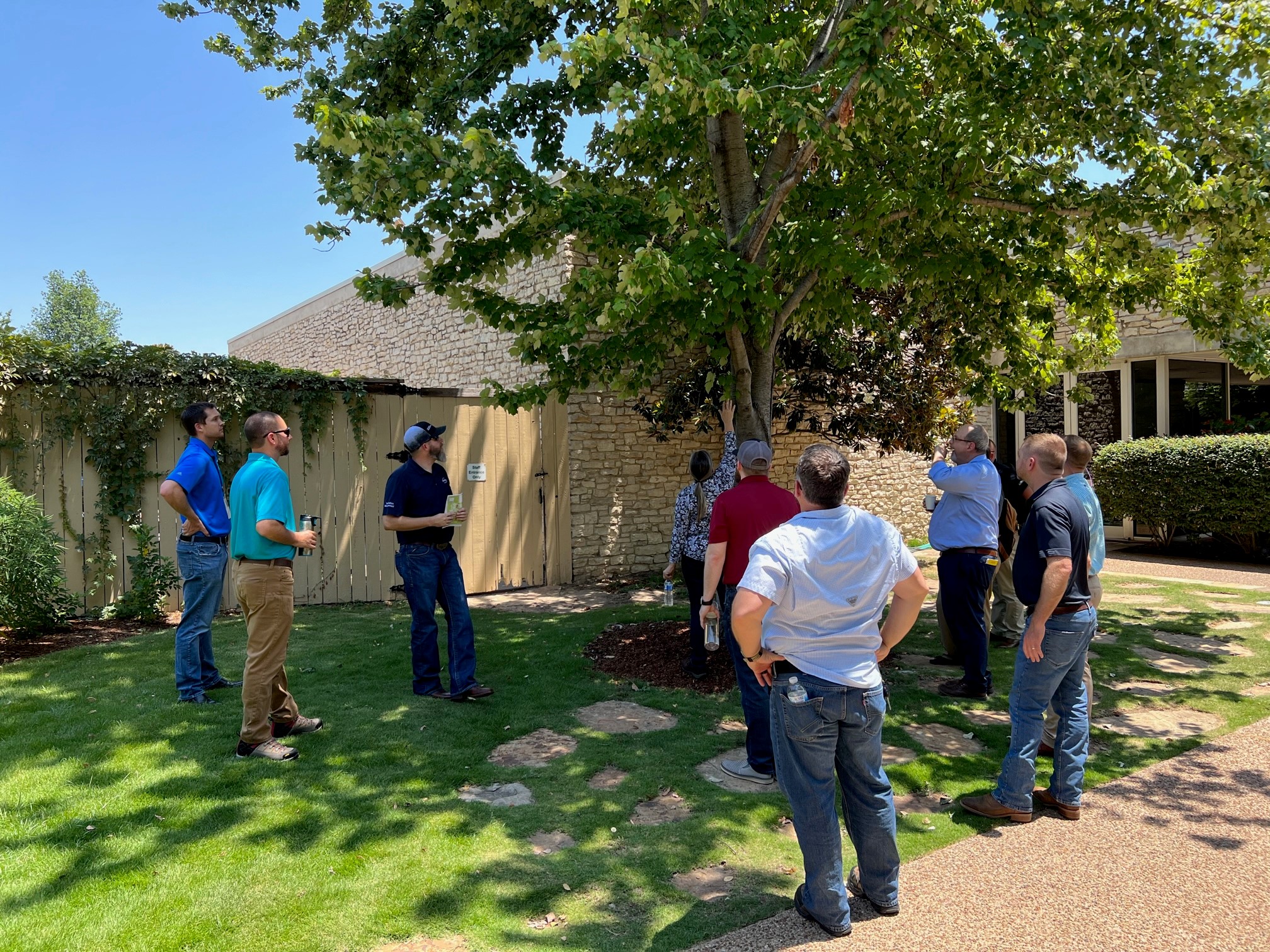 UAA Photo Album - Utility Arborist Association